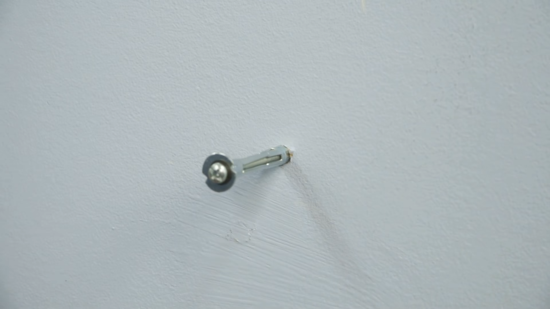 How to Remove a Toggle Bolt? - ToolsProfy