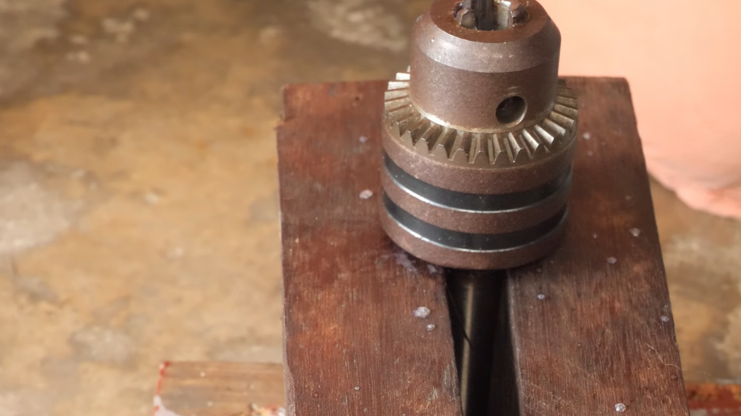 How to Remove a Drill Press Chuck? - ToolsProfy