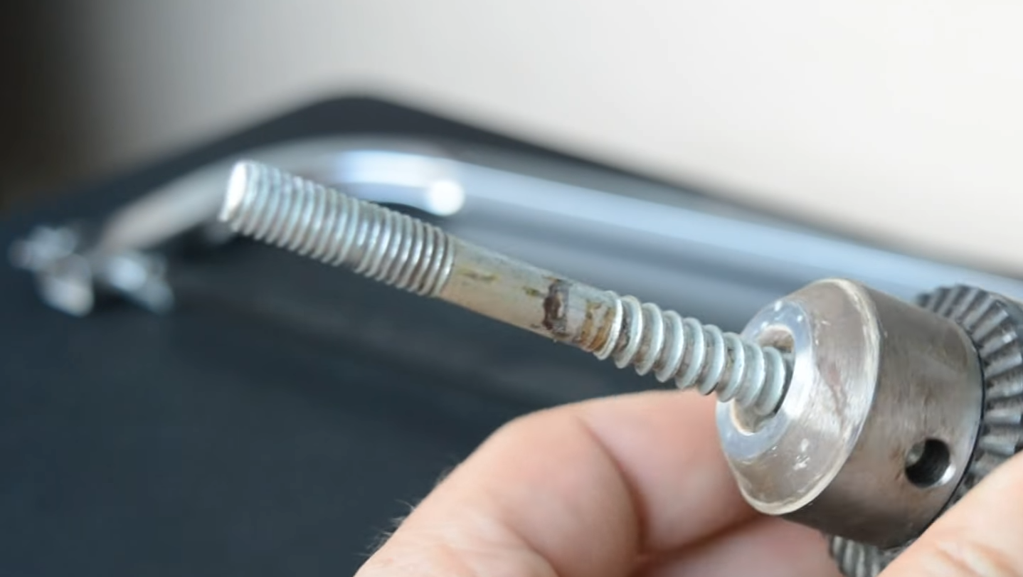 How to Cut a Chain Without Bolt Cutters? - ToolsProfy