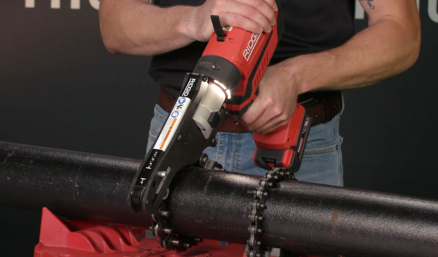 How to Cut an Exhaust Pipe Without a Saw? - ToolsProfy